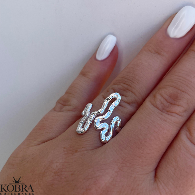 "Nagini Organic" sterling sølv slange ring - Sølv ringe - KOBRA ...