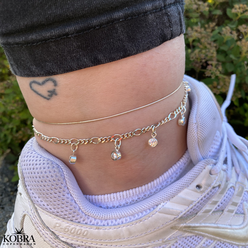 "Sanna" sølv ankelkæde med hvide zirkonia sten - Ankelkæder - KOBRA ...